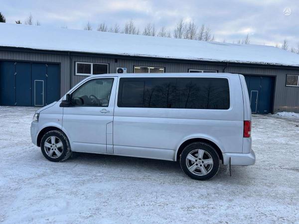 Pelēks Volkswagen Multivan 2010 Kretinga, ar dzinēja tilpumu 2.00 L un nobraukumu 450 tūkst. km par 11650 €, foto 8 vietnē AUTOMOTO.COM.LV