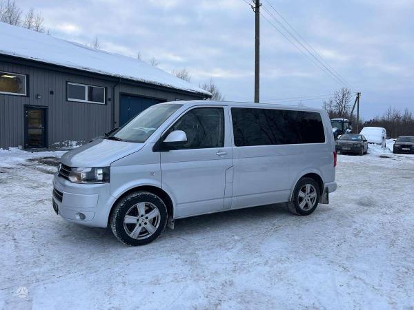 Pelēks Volkswagen Multivan 2010 Kretinga, ar dzinēja tilpumu 2.00 L un nobraukumu 450 tūkst. km par 11650 €, foto 9 vietnē AUTOMOTO.COM.LV