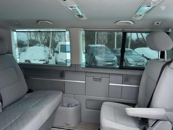 Pelēks Volkswagen Multivan 2010 Kretinga, ar dzinēja tilpumu 2.00 L un nobraukumu 450 tūkst. km par 11650 €, foto 10 vietnē AUTOMOTO.COM.LV