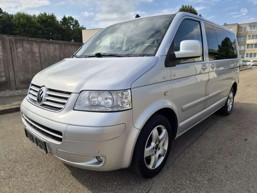 Pelēks Volkswagen Multivan 2010 Mažeikiai, ar dzinēja tilpumu 2.50 L un nobraukumu 310 tūkst. km par 5700 €, foto 1 vietnē AUTOMOTO.COM.LV