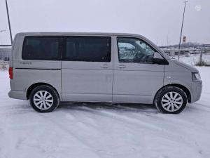 Grey Volkswagen Multivan 2011 in Marijampole, with an engine capacity of 2.00 L and mileage of 257 thousand km for 14200 €, photo 6 on AUTOMOTO.COM.LV