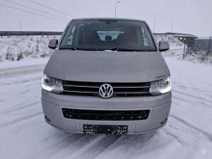 Grey Volkswagen Multivan 2011 in Marijampole, with an engine capacity of 2.00 L and mileage of 257 thousand km for 14200 €, photo 7 on AUTOMOTO.COM.LV