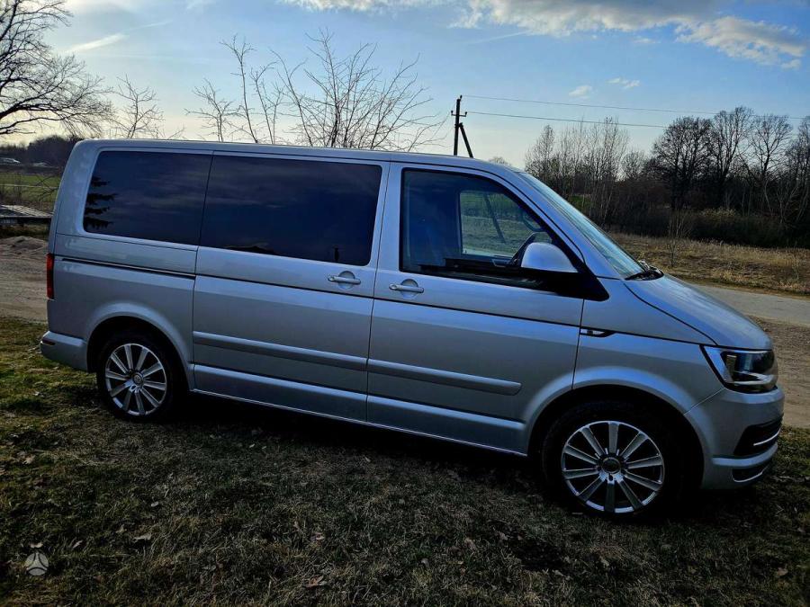 Pelēks Volkswagen Multivan 2011 Kaišiadorys, ar dzinēja tilpumu 2.00 L un nobraukumu 300 tūkst. km par 12900 €, foto 8 vietnē AUTOMOTO.COM.LV