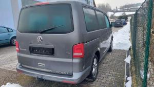 Pelēks Volkswagen Multivan 2012 Panevēža, ar dzinēja tilpumu 2.00 L un nobraukumu 154 tūkst. km par 7500 €, foto 7 vietnē AUTOMOTO.COM.LV