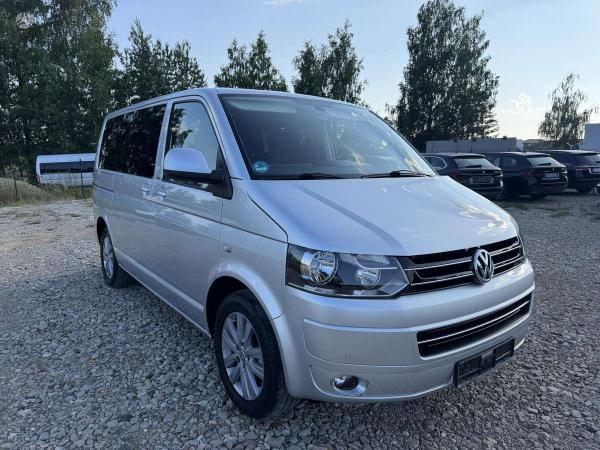 Pelēks Volkswagen Multivan 2013 Viļņa, ar dzinēja tilpumu 1.97 L un nobraukumu 267 tūkst. km par 13950 €, foto 3 vietnē AUTOMOTO.COM.LV