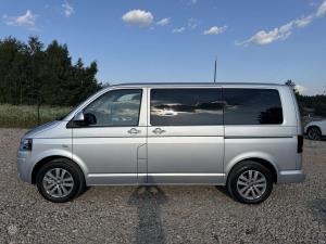 Grey Volkswagen Multivan 2013 in Vilnius, with an engine capacity of 1.97 L and mileage of 267 thousand km for 13950 €, photo 9 on AUTOMOTO.COM.LV