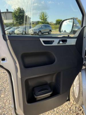 Grey Volkswagen Multivan 2013 in Vilnius, with an engine capacity of 1.97 L and mileage of 267 thousand km for 13950 €, photo 11 on AUTOMOTO.COM.LV
