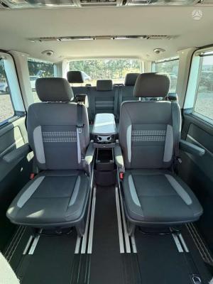 Grey Volkswagen Multivan 2013 in Vilnius, with an engine capacity of 1.97 L and mileage of 267 thousand km for 13950 €, photo 23 on AUTOMOTO.COM.LV