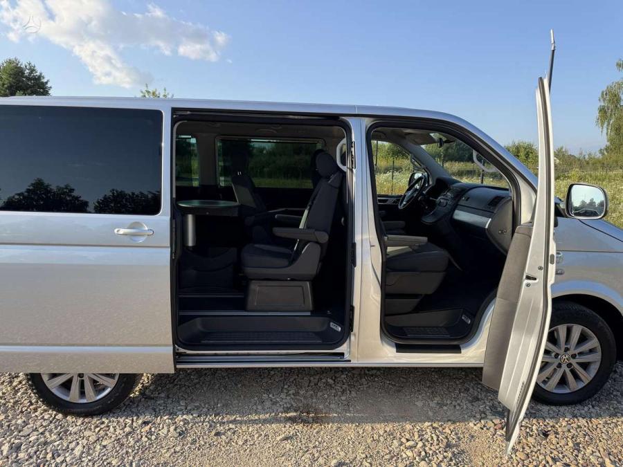 Grey Volkswagen Multivan 2013 in Vilnius, with an engine capacity of 1.97 L and mileage of 267 thousand km for 13950 €, photo 26 on AUTOMOTO.COM.LV