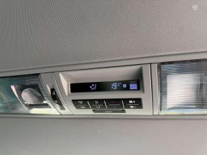 Grey Volkswagen Multivan 2013 in Vilnius, with an engine capacity of 1.97 L and mileage of 267 thousand km for 13950 €, photo 29 on AUTOMOTO.COM.LV