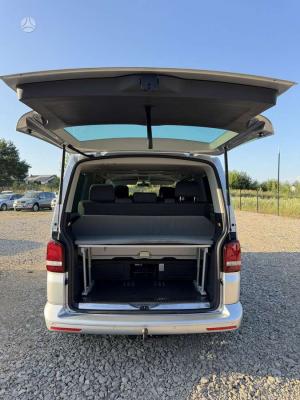 Grey Volkswagen Multivan 2013 in Vilnius, with an engine capacity of 1.97 L and mileage of 267 thousand km for 13950 €, photo 33 on AUTOMOTO.COM.LV