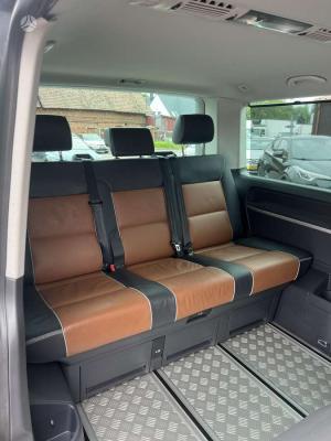 Pelēks Volkswagen Multivan 2013 Klaipėda, ar dzinēja tilpumu 1.97 L un nobraukumu 124 tūkst. km par 24999 €, foto 4 vietnē AUTOMOTO.COM.LV