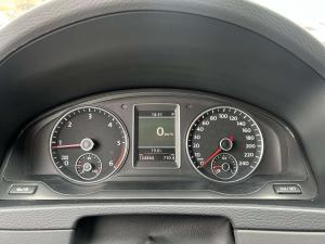 Pelēks Volkswagen Multivan 2013 Klaipėda, ar dzinēja tilpumu 1.97 L un nobraukumu 124 tūkst. km par 24999 €, foto 13 vietnē AUTOMOTO.COM.LV