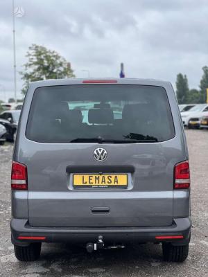 Pelēks Volkswagen Multivan 2013 Klaipėda, ar dzinēja tilpumu 1.97 L un nobraukumu 124 tūkst. km par 24999 €, foto 20 vietnē AUTOMOTO.COM.LV