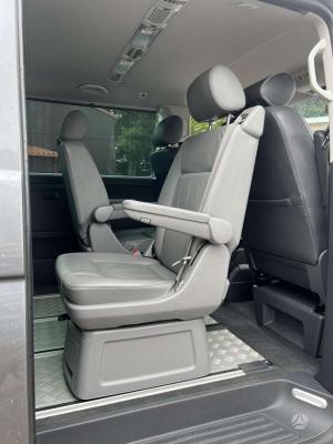 Pelēks Volkswagen Multivan 2013 Klaipėda, ar dzinēja tilpumu 1.97 L un nobraukumu 124 tūkst. km par 24999 €, foto 23 vietnē AUTOMOTO.COM.LV