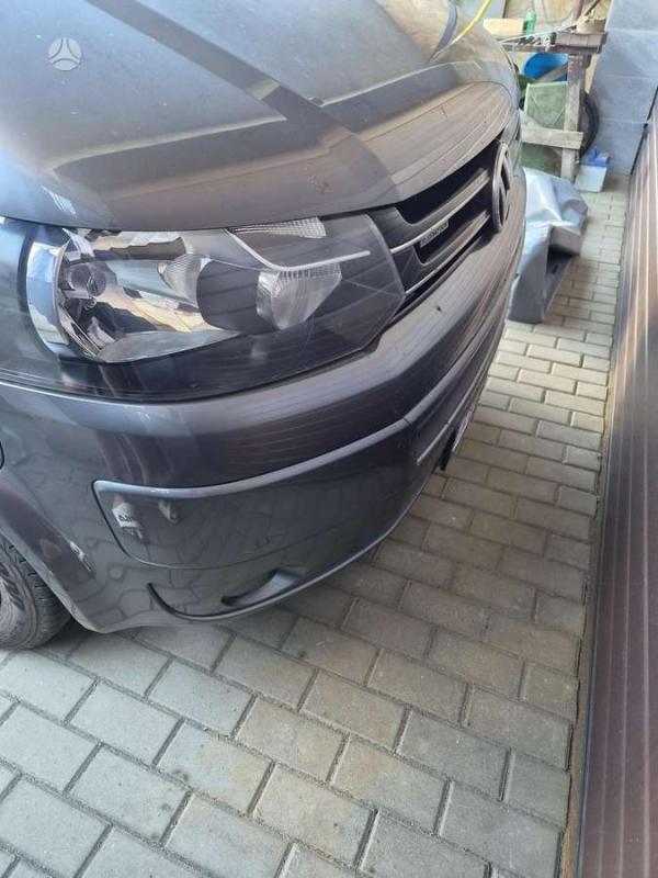 Pelēks Volkswagen Multivan 2015 Jonava, ar dzinēja tilpumu 2.00 L un nobraukumu 274 tūkst. km par 16100 €, foto 6 vietnē AUTOMOTO.COM.LV