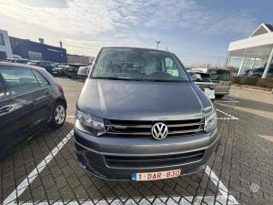 Grey Volkswagen Multivan 2015 in Jonava, with an engine capacity of 2.00 L and mileage of 274 thousand km for 16100 €, photo 13 on AUTOMOTO.COM.LV