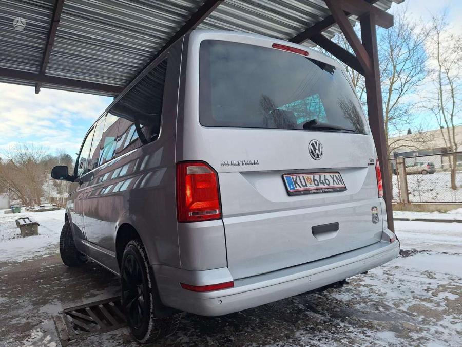 Серый Фольксваген Мультиван 2016 в Вильнюс, объемом двигателя 2.00 л и пробегом 277 тыс. км за 19900 €, фото 4 на AUTOMOTO.COM.LV