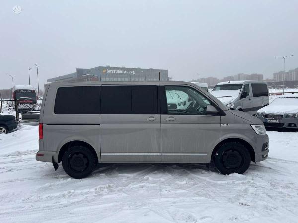 Pelēks Volkswagen Multivan 2016 Klaipėda, ar dzinēja tilpumu 2.00 L un nobraukumu 307 tūkst. km par 23900 €, foto 4 vietnē AUTOMOTO.COM.LV