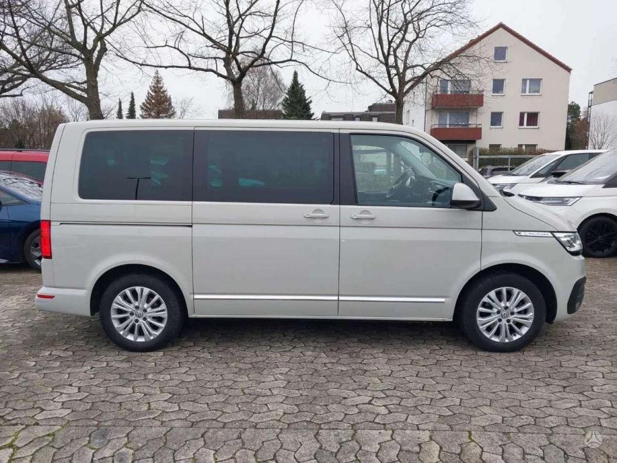 Grey Volkswagen Multivan 2020 in Vilnius, with an engine capacity of 2.00 L and mileage of 166 thousand km for 36990 €, photo 7 on AUTOMOTO.COM.LV