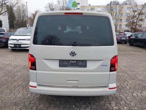 Grey Volkswagen Multivan 2020 in Vilnius, with an engine capacity of 2.00 L and mileage of 166 thousand km for 36990 €, photo 8 on AUTOMOTO.COM.LV