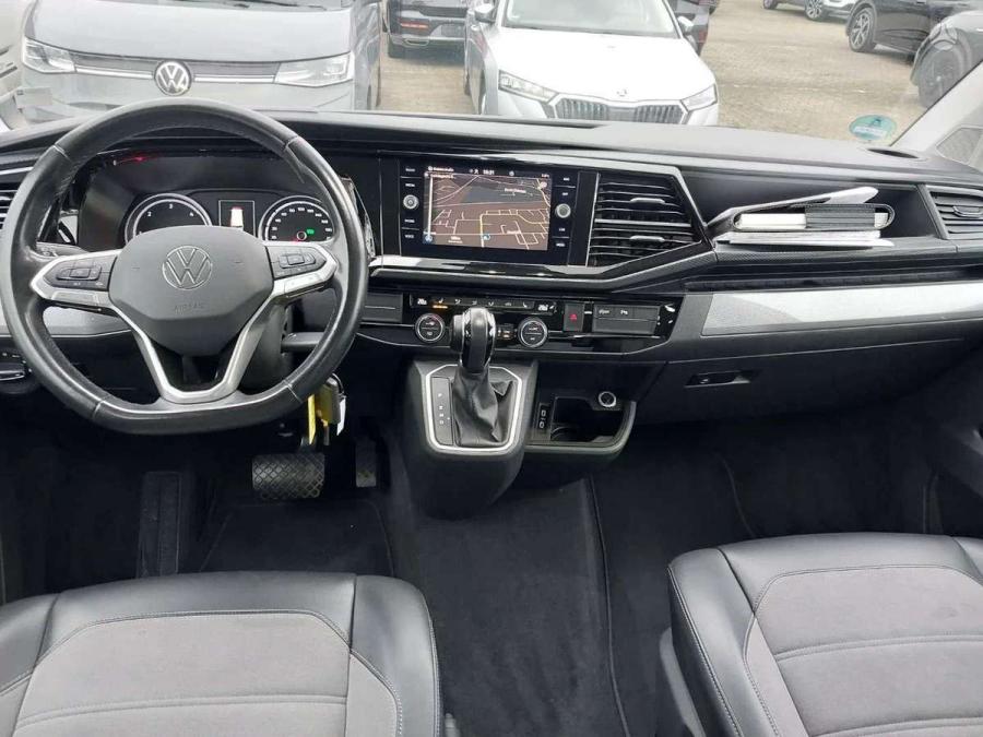 Grey Volkswagen Multivan 2020 in Vilnius, with an engine capacity of 2.00 L and mileage of 166 thousand km for 36990 €, photo 10 on AUTOMOTO.COM.LV