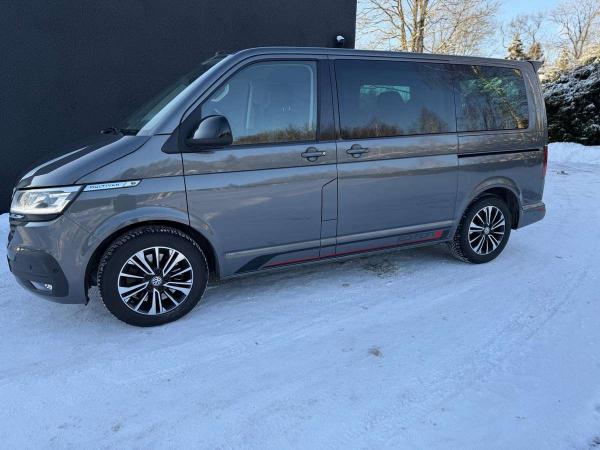 Pelēks Volkswagen Multivan 2020 Kauņa, ar dzinēja tilpumu 2.00 L un nobraukumu 115 tūkst. km par 47000 €, foto 6 vietnē AUTOMOTO.COM.LV