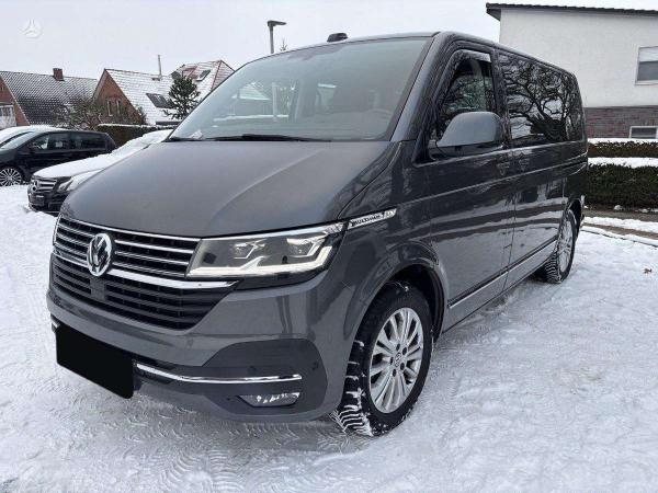 Grey Volkswagen Multivan 2020 in Vilnius, with an engine capacity of 2.00 L and mileage of 118 thousand km for 39690 €, photo 1 on AUTOMOTO.COM.LV