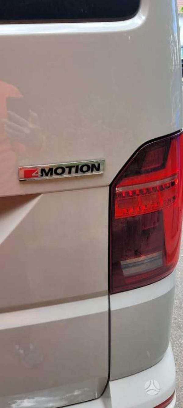 Pelēks Volkswagen Multivan 2020 Klaipėda, ar dzinēja tilpumu 1.97 L un nobraukumu 128 tūkst. km par 29900 €, foto 5 vietnē AUTOMOTO.COM.LV