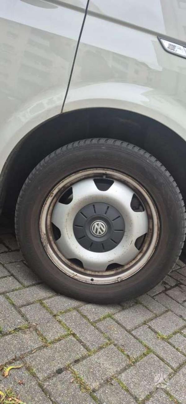 Pelēks Volkswagen Multivan 2020 Klaipėda, ar dzinēja tilpumu 1.97 L un nobraukumu 128 tūkst. km par 29900 €, foto 6 vietnē AUTOMOTO.COM.LV