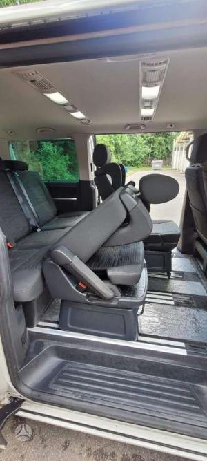 Pelēks Volkswagen Multivan 2020 Klaipėda, ar dzinēja tilpumu 1.97 L un nobraukumu 128 tūkst. km par 29900 €, foto 13 vietnē AUTOMOTO.COM.LV