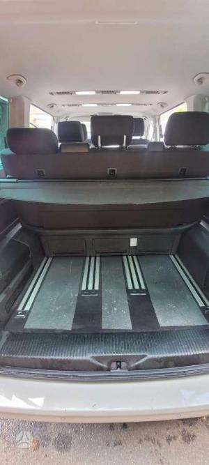 Pelēks Volkswagen Multivan 2020 Klaipėda, ar dzinēja tilpumu 1.97 L un nobraukumu 128 tūkst. km par 29900 €, foto 16 vietnē AUTOMOTO.COM.LV
