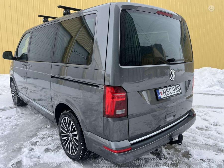 Grey Volkswagen Multivan 2022 in Kaunas, with an engine capacity of 1.97 L and mileage of 112 thousand km for 47500 €, photo 6 on AUTOMOTO.COM.LV