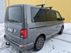 Grey Volkswagen Multivan 2022 in Kaunas, with an engine capacity of 1.97 L and mileage of 112 thousand km for 47500 €, photo 8 on AUTOMOTO.COM.LV