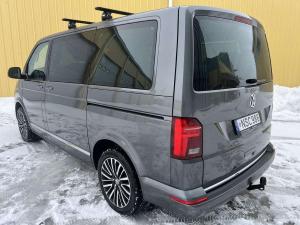 Grey Volkswagen Multivan 2022 in Kaunas, with an engine capacity of 1.97 L and mileage of 112 thousand km for 47500 €, photo 11 on AUTOMOTO.COM.LV