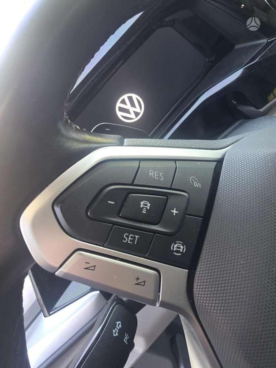 Grey Volkswagen Multivan 2022 in Vilnius, with an engine capacity of 1.98 L and mileage of 90 thousand km for 46000 €, photo 11 on AUTOMOTO.COM.LV