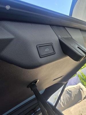 Grey Volkswagen Multivan 2022 in Vilnius, with an engine capacity of 1.98 L and mileage of 90 thousand km for 46000 €, photo 13 on AUTOMOTO.COM.LV