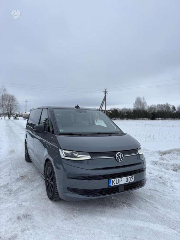 Pelēks Volkswagen Multivan 2023 Viļņa, ar dzinēja tilpumu 1.97 L un nobraukumu 170 tūkst. km par 40500 €, foto 3 vietnē AUTOMOTO.COM.LV