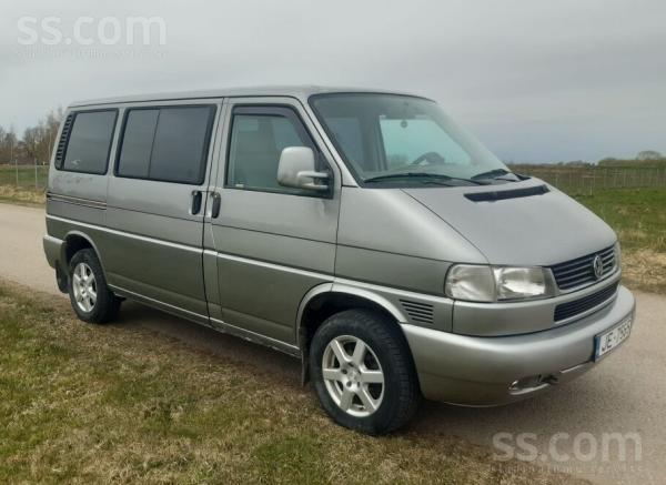 Grey Volkswagen Multivan 1997 in Bauska, with an engine capacity of 2.50 L and mileage of 403 thousand km for 4900 €, photo 1 on AUTOMOTO.COM.LV