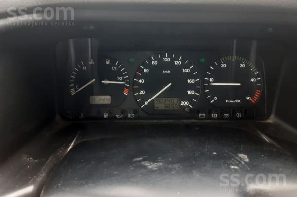 Grey Volkswagen Multivan 1997 in Bauska, with an engine capacity of 2.50 L and mileage of 403 thousand km for 4900 €, photo 7 on AUTOMOTO.COM.LV