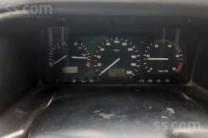 Grey Volkswagen Multivan 1997 in Bauska, with an engine capacity of 2.50 L and mileage of 403 thousand km for 4900 €, photo 8 on AUTOMOTO.COM.LV