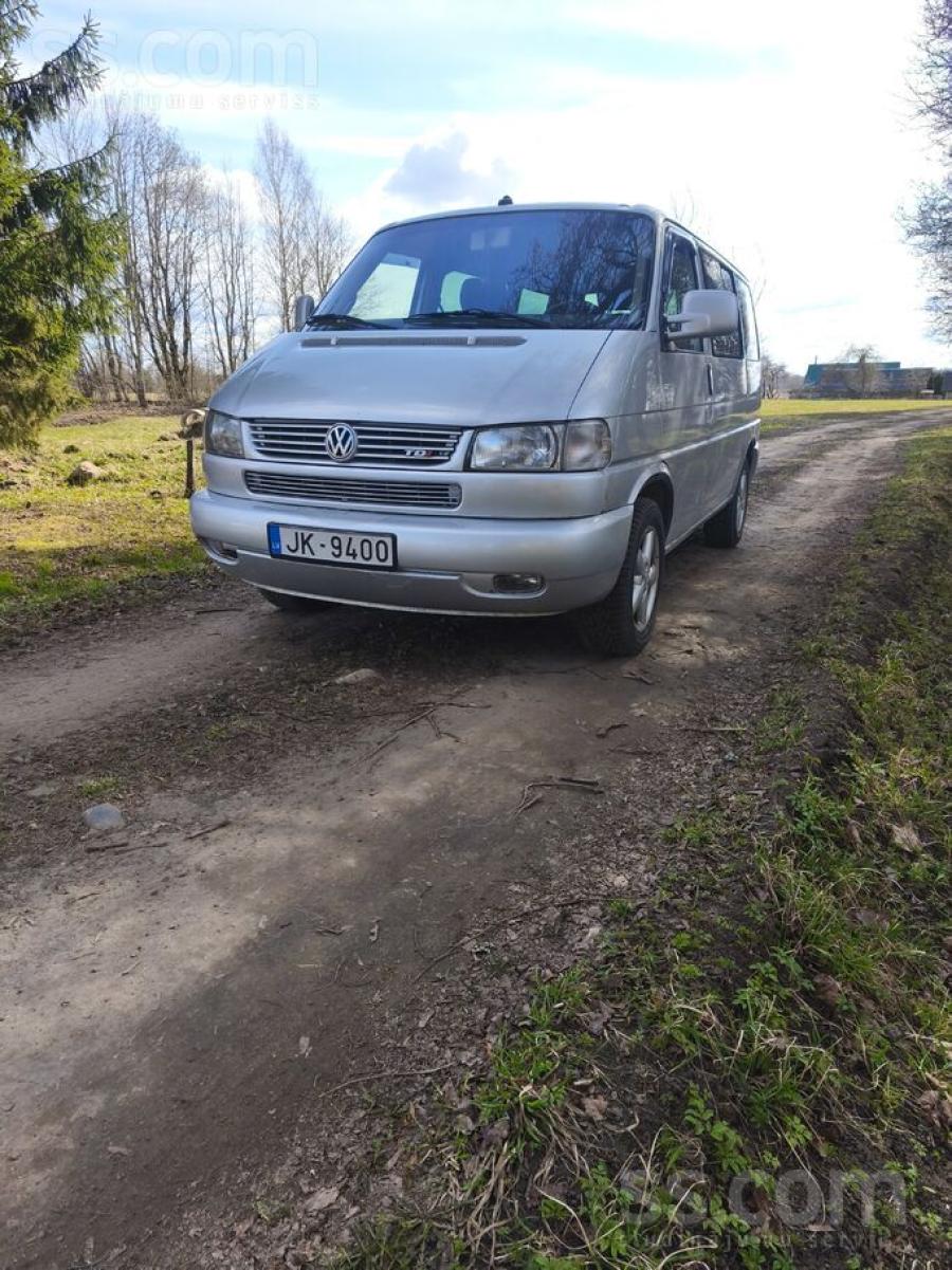 Grey Volkswagen Multivan 2000 in Rezekne, with an engine capacity of 2.50 L and mileage of 460 thousand km for 3700 €, photo 5 on AUTOMOTO.COM.LV