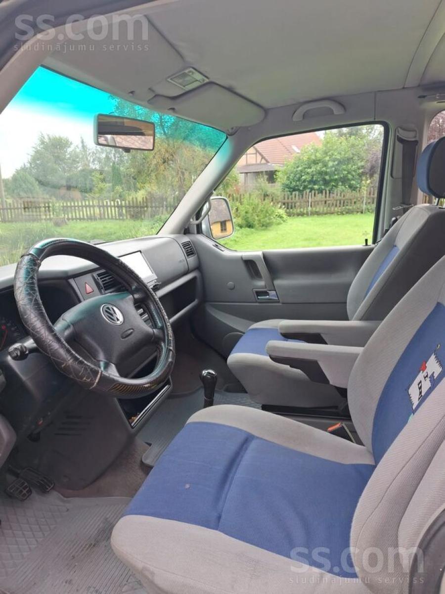 Pelēks Volkswagen Multivan 2000 Bauska, ar dzinēja tilpumu 2.50 L un nobraukumu 0 tūkst. km par 7000 €, foto 7 vietnē AUTOMOTO.COM.LV