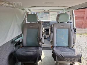Grey Volkswagen Multivan 2001 in Riga, with an engine capacity of 2.50 L and mileage of 444 thousand km for 7200 €, photo 20 on AUTOMOTO.COM.LV