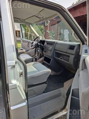 Grey Volkswagen Multivan 2001 in Riga, with an engine capacity of 2.50 L and mileage of 444 thousand km for 7200 €, photo 22 on AUTOMOTO.COM.LV