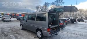Pelēks Volkswagen Multivan 2002 Liepāja, ar dzinēja tilpumu 2.50 L un nobraukumu 327 tūkst. km par 8400 €, foto 1 vietnē AUTOMOTO.COM.LV