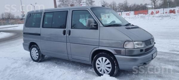 Pelēks Volkswagen Multivan 2002 Liepāja, ar dzinēja tilpumu 2.50 L un nobraukumu 327 tūkst. km par 8400 €, foto 2 vietnē AUTOMOTO.COM.LV