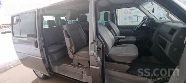 Pelēks Volkswagen Multivan 2002 Liepāja, ar dzinēja tilpumu 2.50 L un nobraukumu 327 tūkst. km par 8400 €, foto 10 vietnē AUTOMOTO.COM.LV