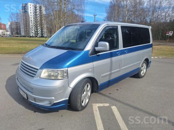 Pelēks Volkswagen Multivan 2003 Rīga, ar dzinēja tilpumu 2.50 L un nobraukumu 293 tūkst. km par 6600 €, foto 2 vietnē AUTOMOTO.COM.LV
