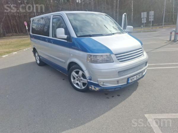 Pelēks Volkswagen Multivan 2003 Rīga, ar dzinēja tilpumu 2.50 L un nobraukumu 293 tūkst. km par 6600 €, foto 5 vietnē AUTOMOTO.COM.LV